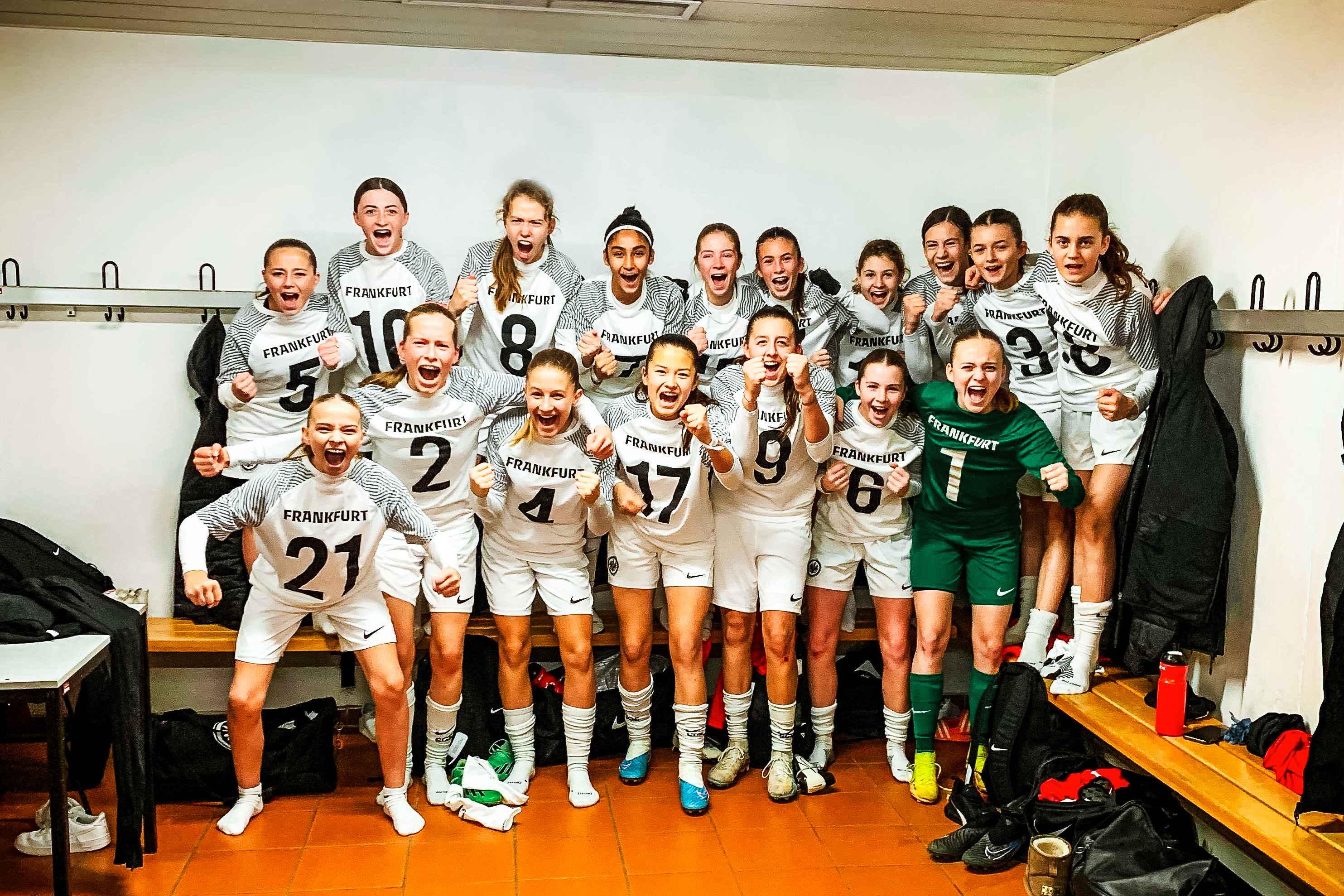U15- Juniorinnen: Die Hinrunden-Historie - Eintracht Frankfurt Frauen U15- Juniorinnen: Die Hinrunden-Historie - Eintracht Frankfurt Frauen